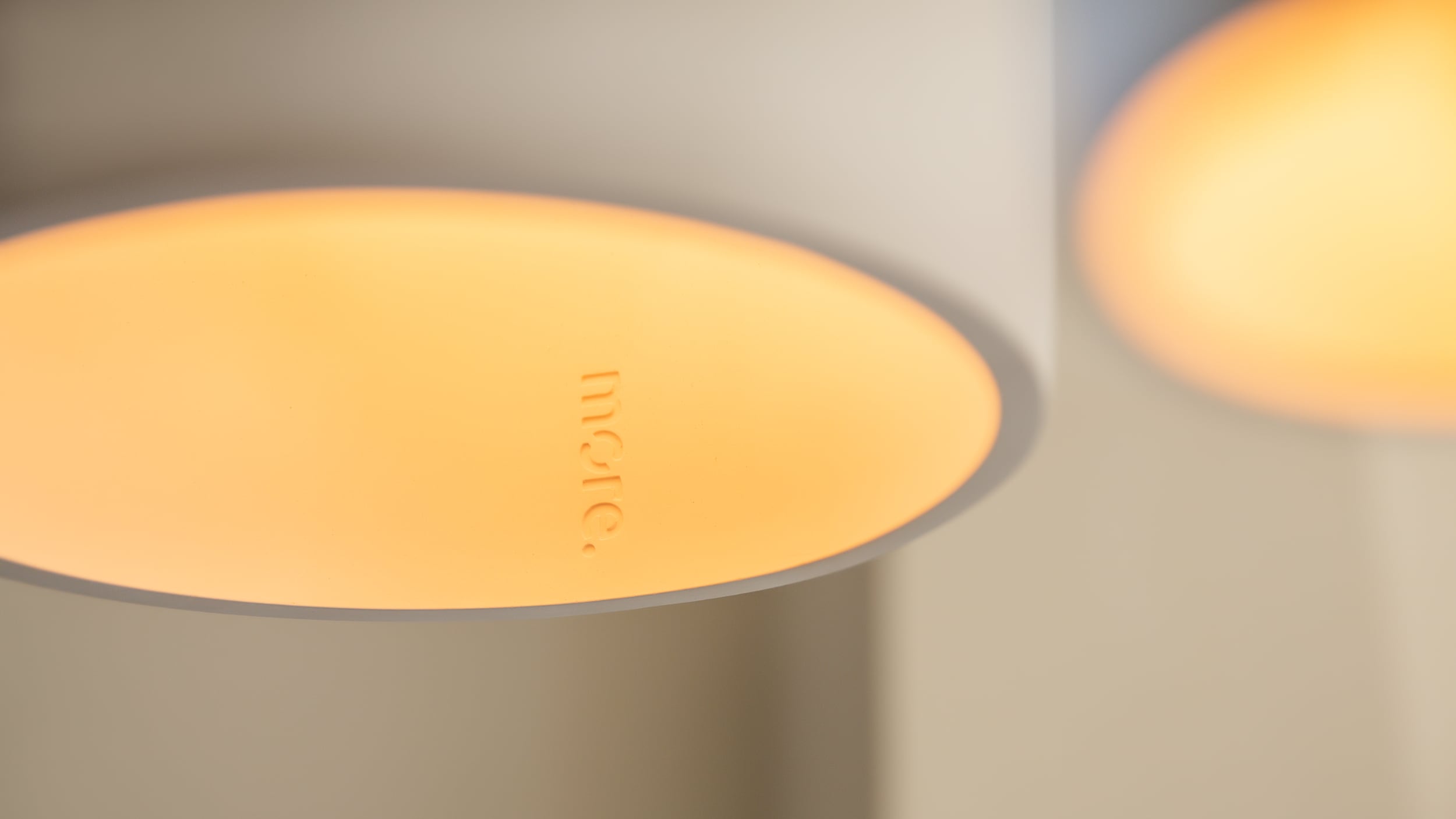 2024 | More Circular | 11 Archy Cluster Set | White